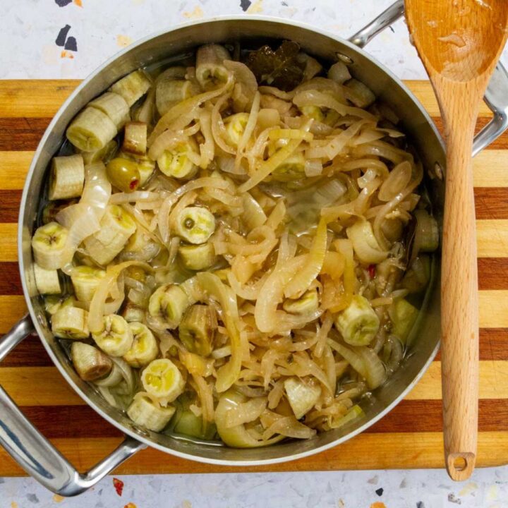 Guineitos en Escabeche, Puerto Rican Pickled Green Bananas | Girl Meets ...